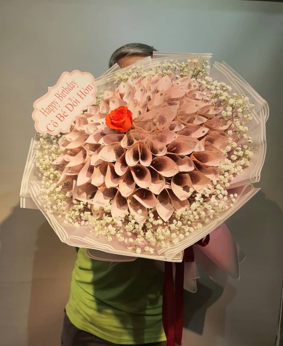 BÓ HOA TIỀN 50 TỜ _ VẠN ĐIÈU HAY